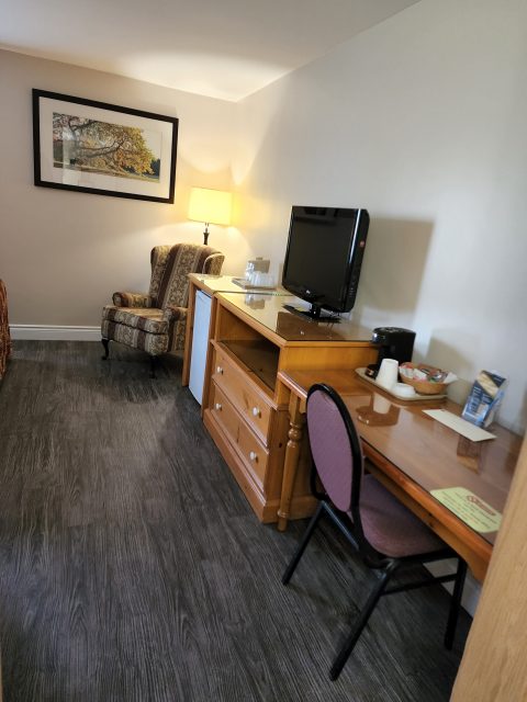 Double Room - Mcintosh Country Inn & Conference Centre